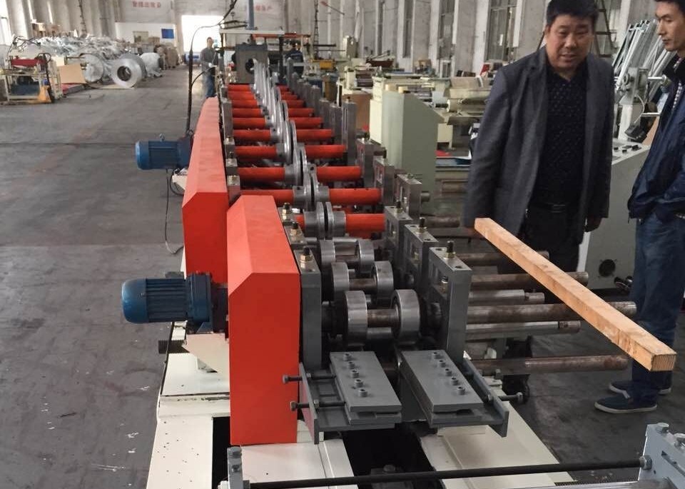 U Channel Groove Square Ventilation Roll Forming Equipment 30m/Min